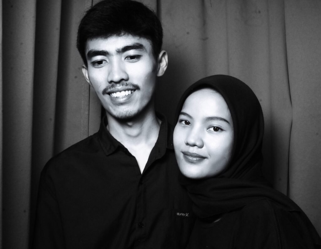 Wedding of Sarah-Taufik - Queen Invitation